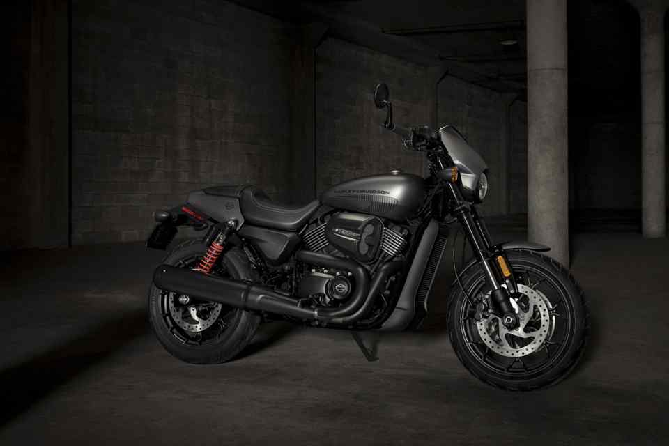 2017 Harley-Davidson Street Rod standard roadster revealed - Motorcycle ...