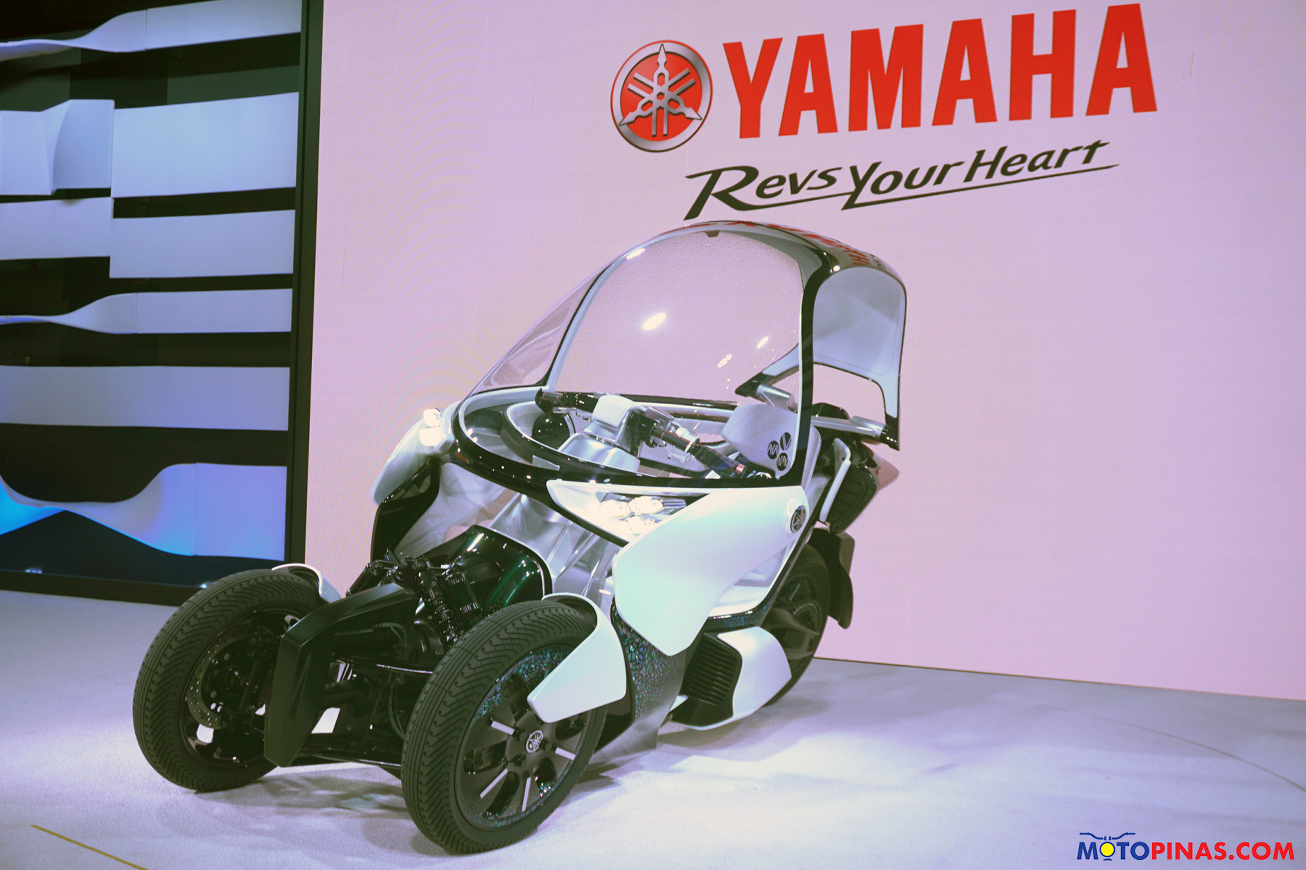 Yamaha shows off MW-Vision concept and Tricity 300 at Tokyo Motor Show ...