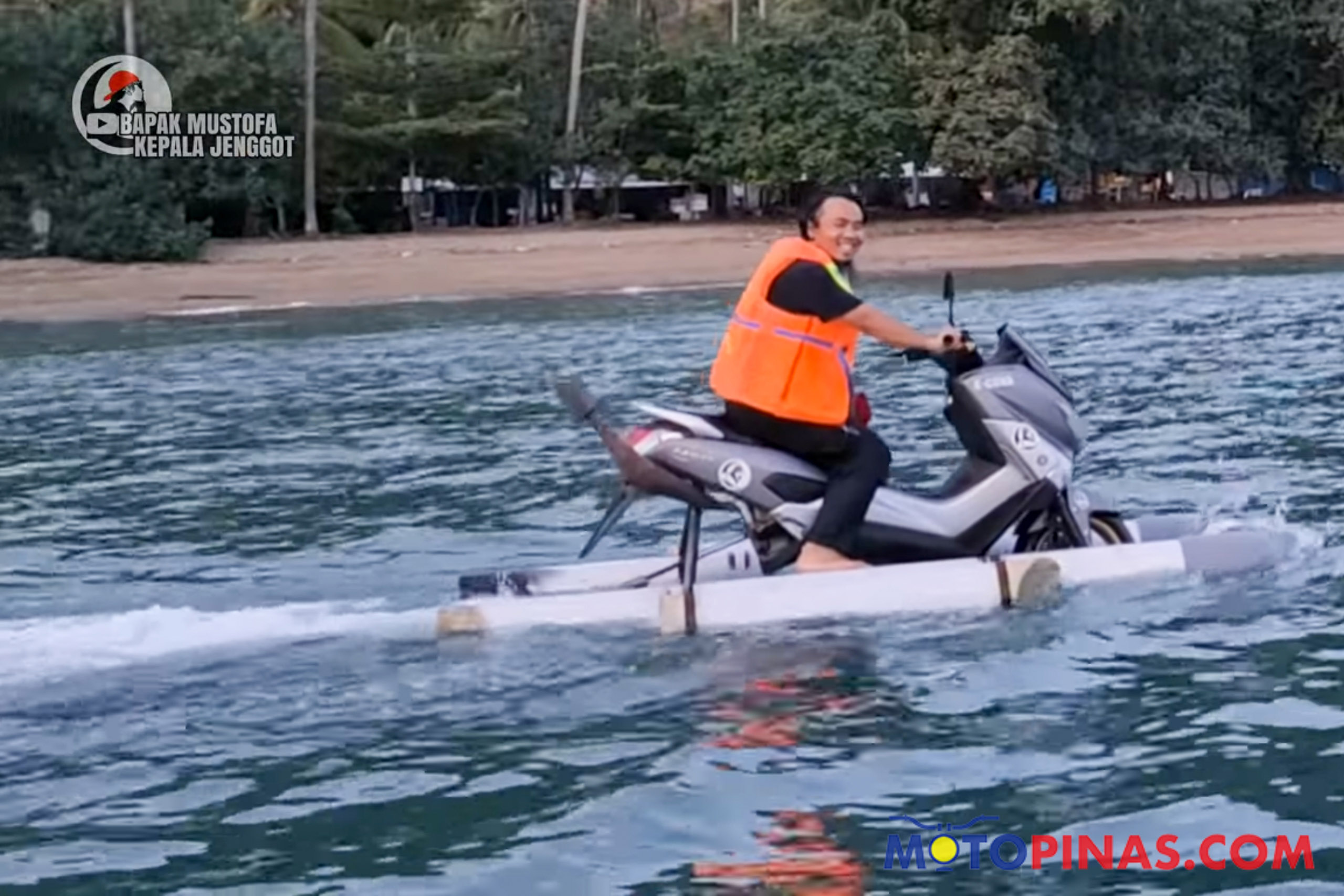 Watch: Indonesian turns Nmax into jetski - Motorcycle News