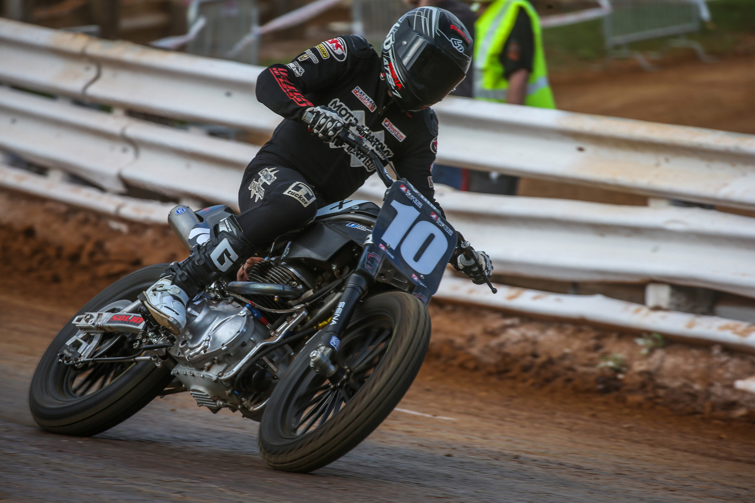 Royal Enfield unveils Interceptor-based flat track racer - Motorcycle News