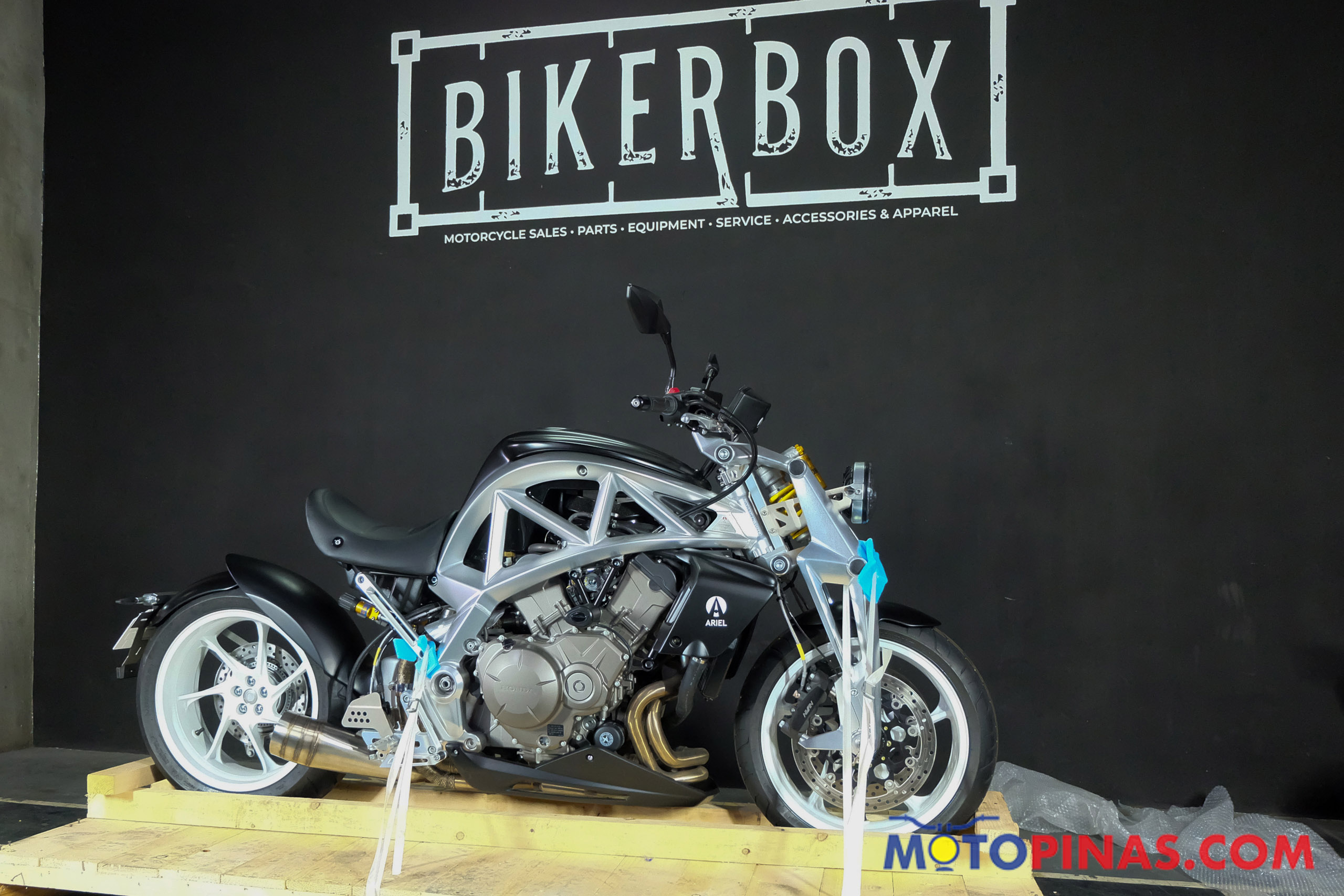 Exclusive: 2021 Ariel Ace unboxed - Motorcycle News