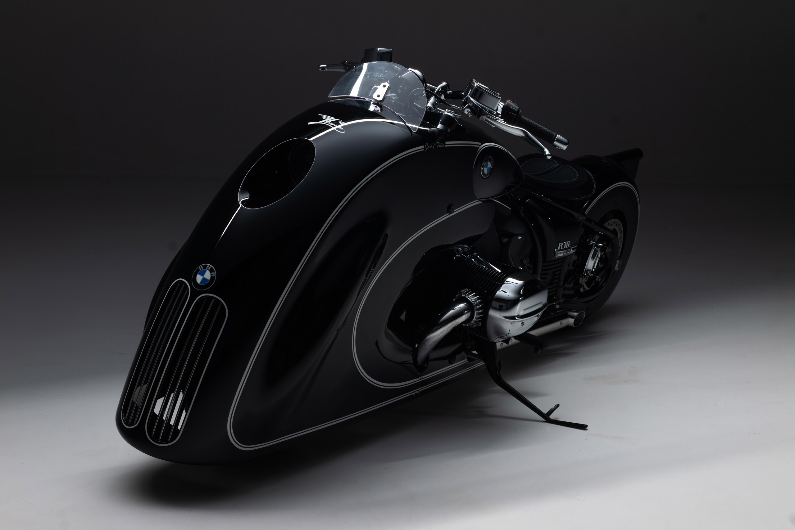 German bike builder creates art deco-style BMW R 18 - Motorcycle News
