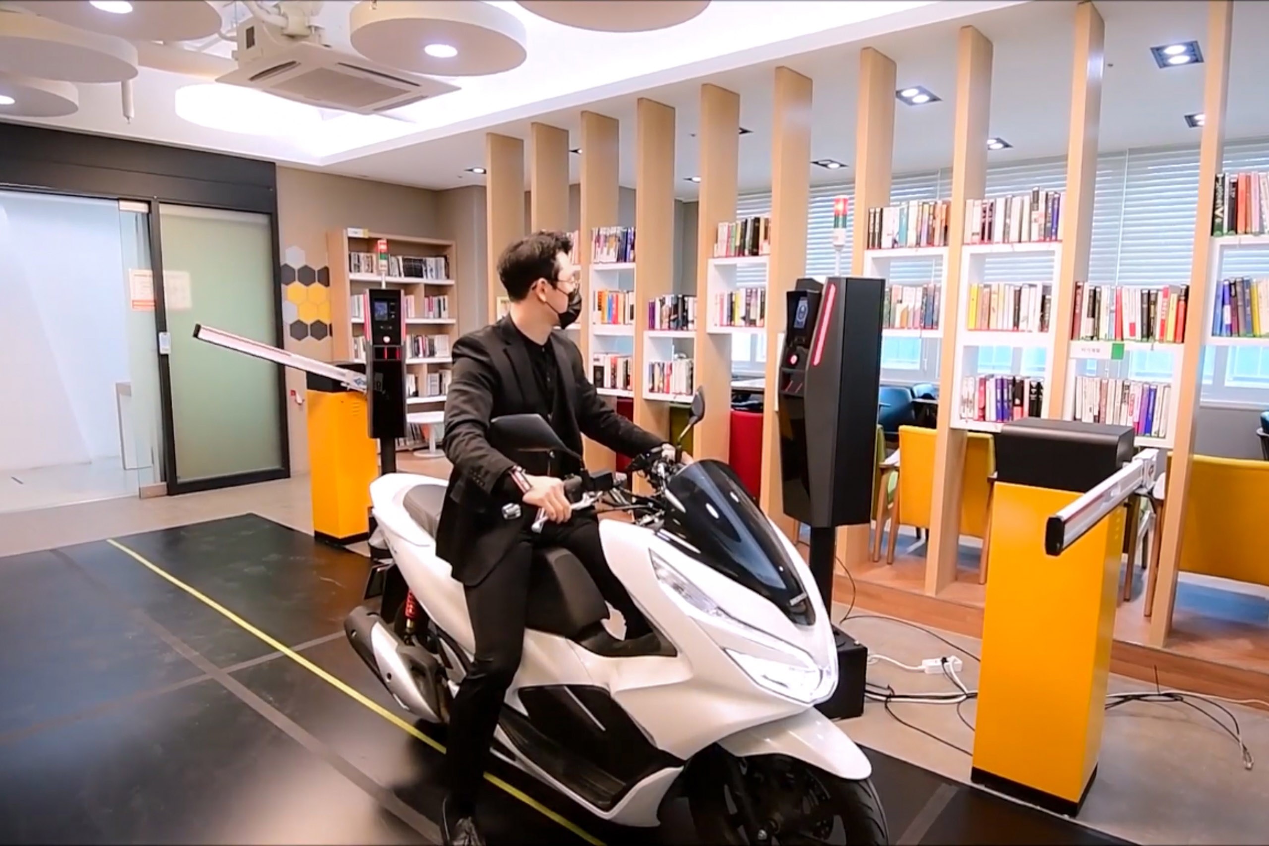 Bye bye RFID, hello face scan? - Motorcycle News