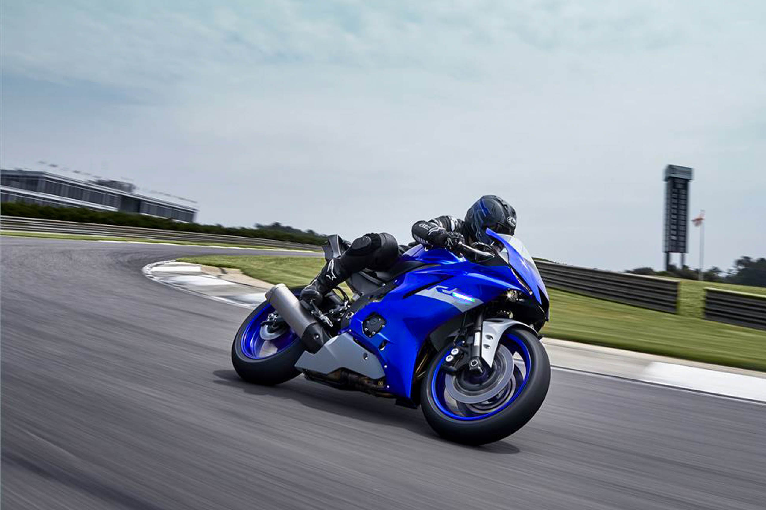 Watch: Is this the upcoming Yamaha R7? - Motorcycle News