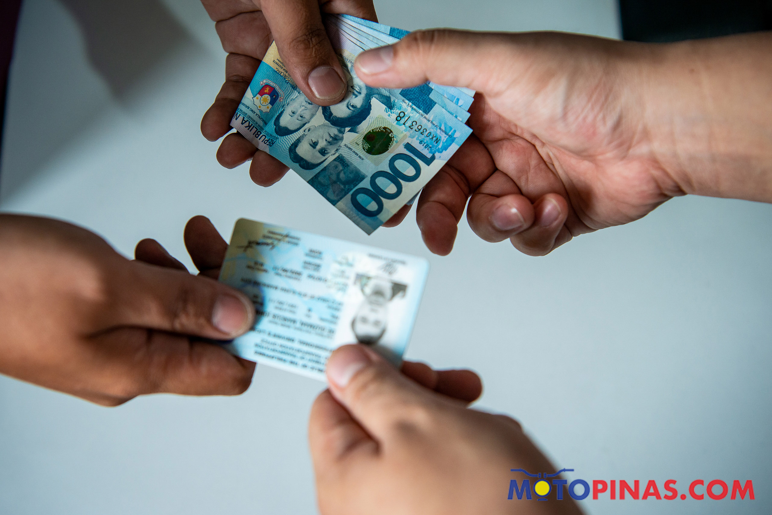 Fixer for DL caught inside LTO headquarters - ARTA - Motorcycle News