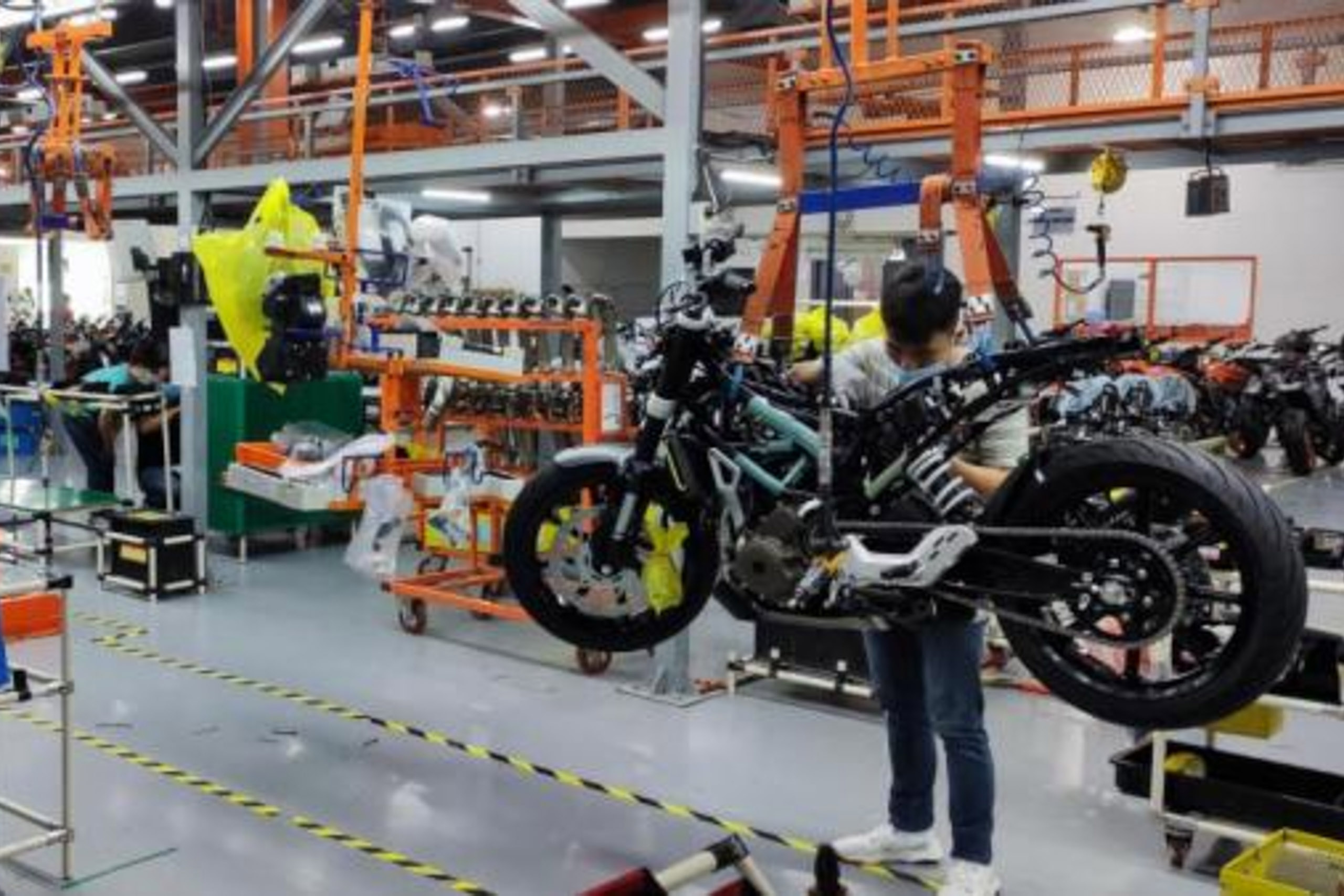 Almost 30,000 KTM and Husqvarna motorcycles made in the Philippines ...