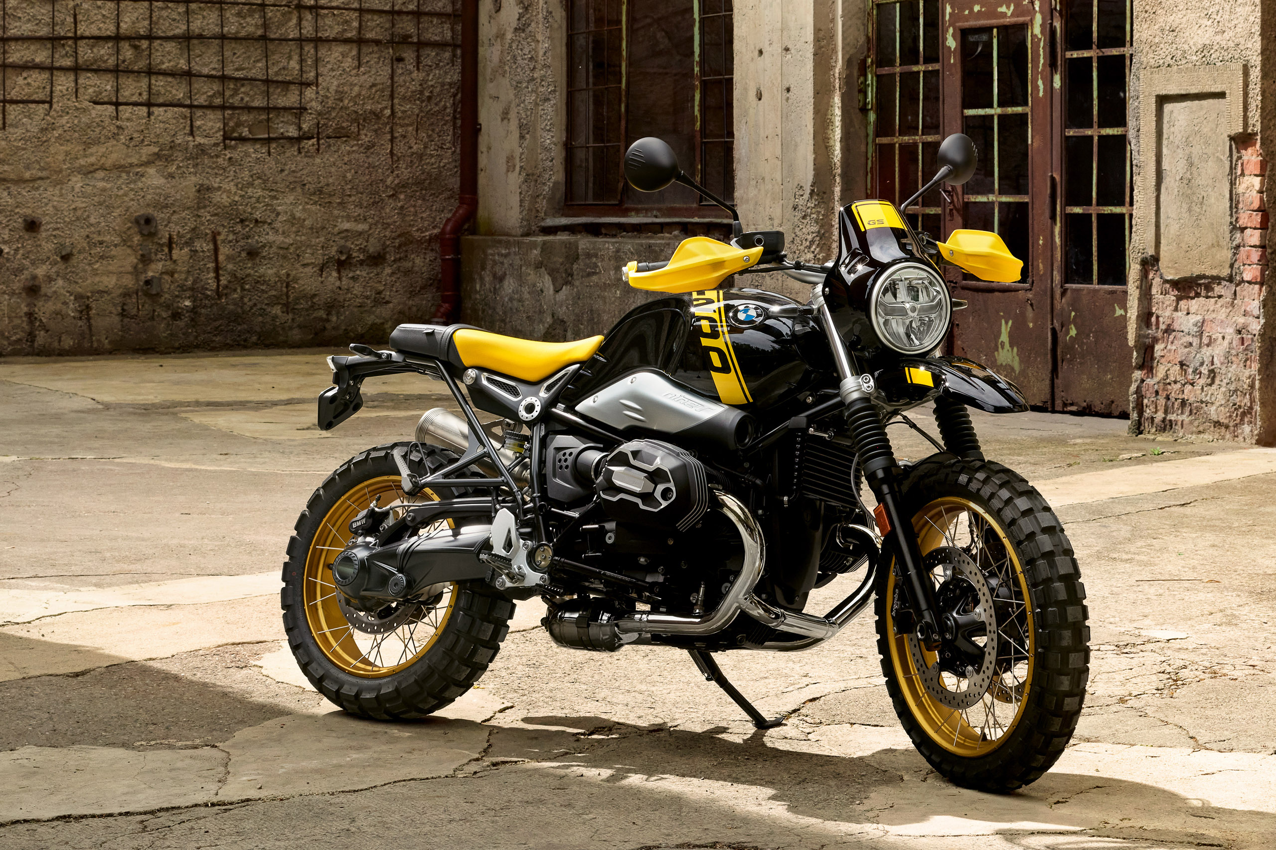 BMW Motorrad Libis holding 9.9 Sale - Motorcycle News