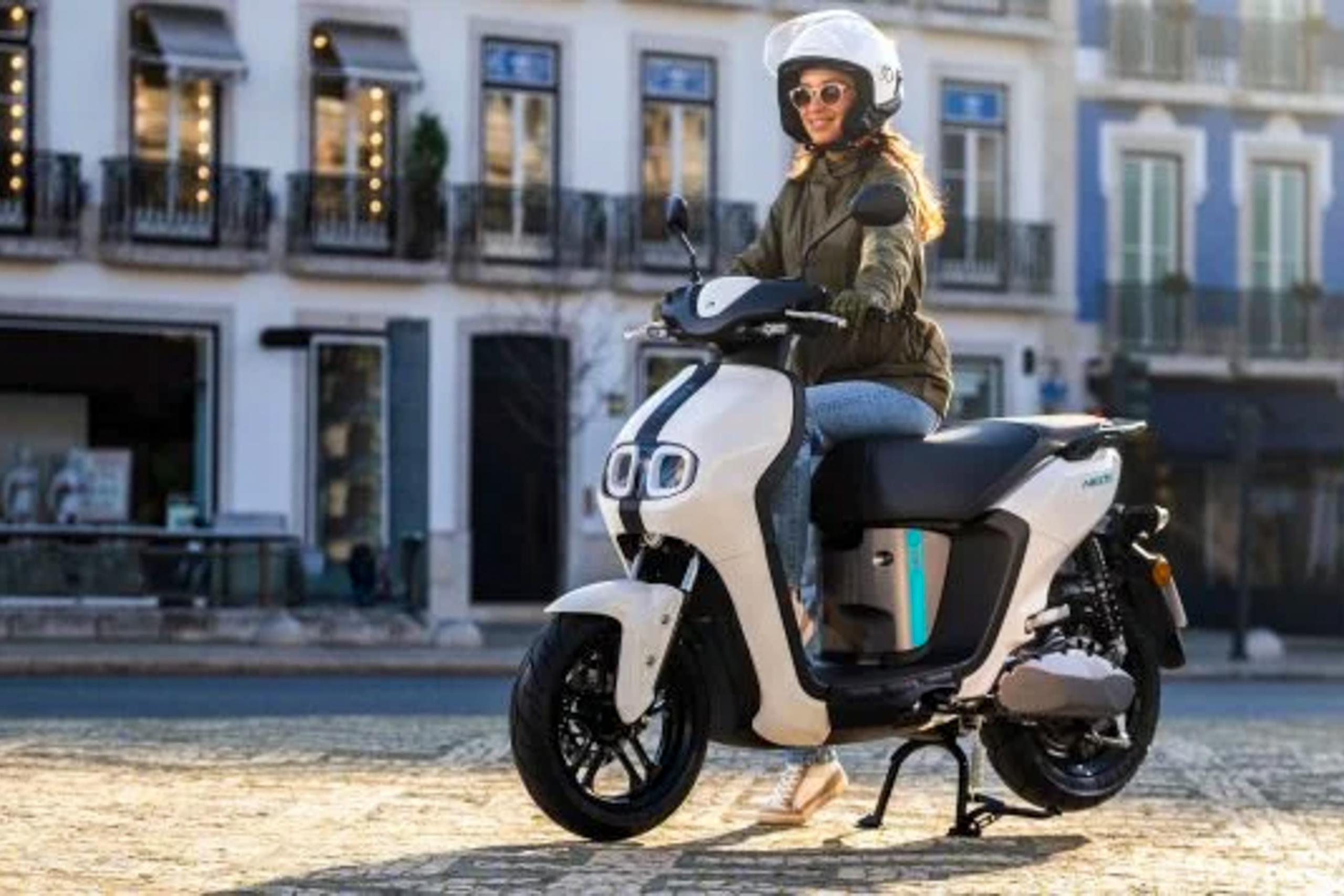 Indonesia wants to put 2 million e-bikes on the road by 2025 ...