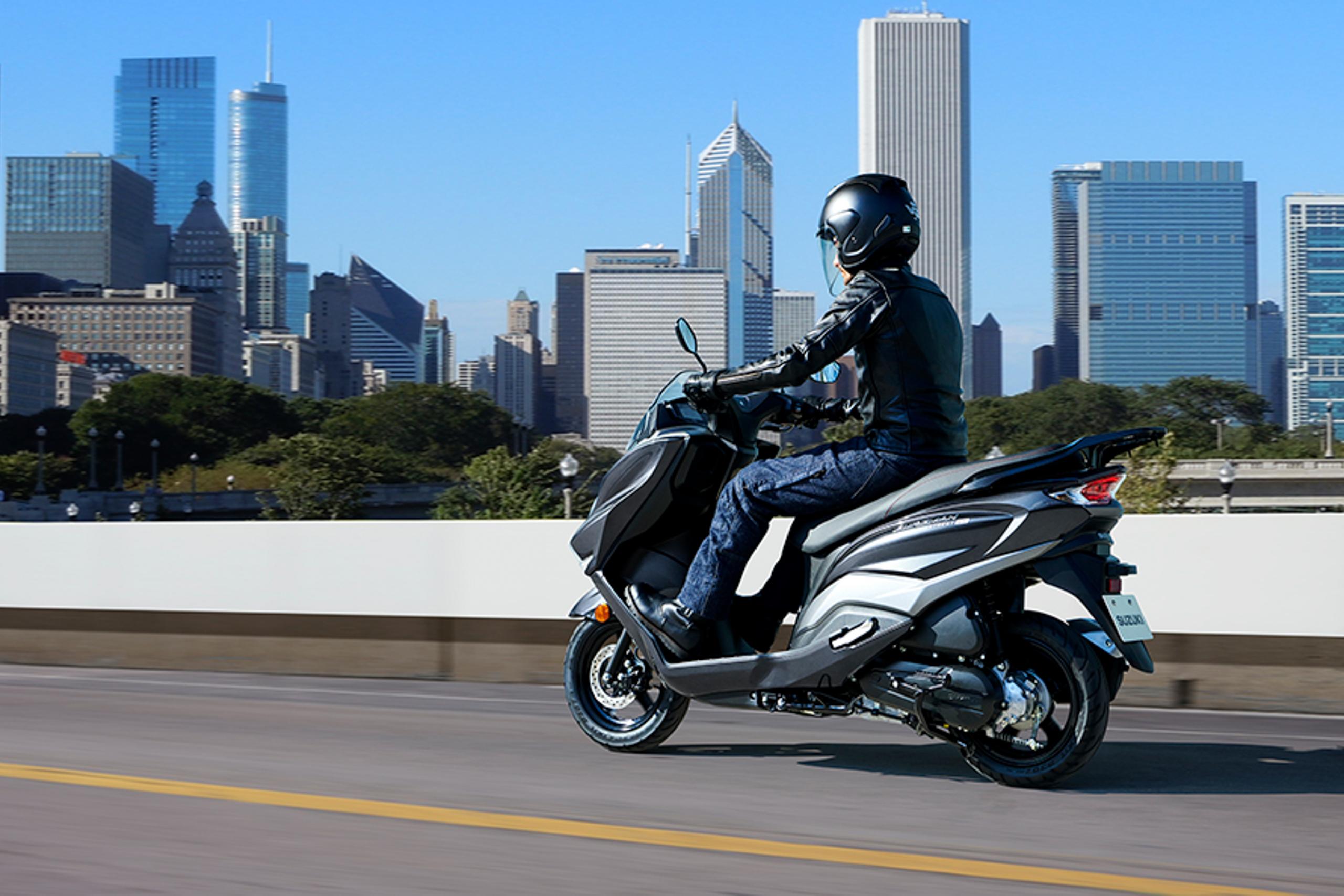 See the ‘Big wheel’ Burgman Street 125EX at Makina Moto Show ...