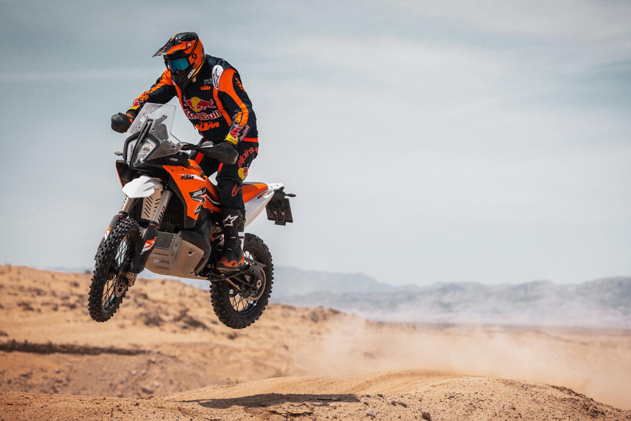 700-unit-only KTM 890 Adventure R Rally coming out - Motorcycle News